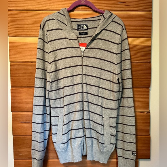 The North Face | Sweaters | The North Face Lightweight Sweater | Poshmark